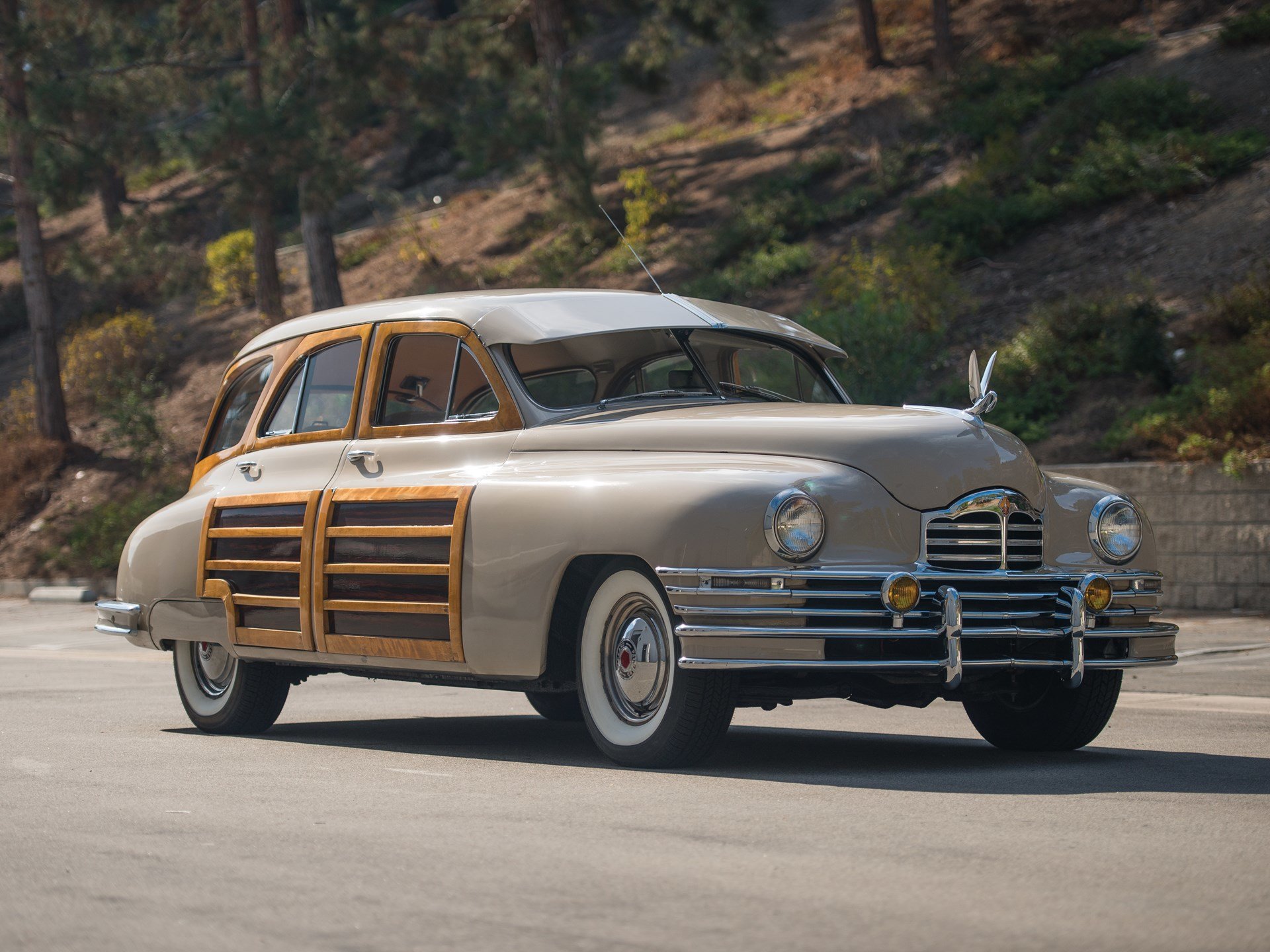 Packard 1940-1949 | Dezo's Garage